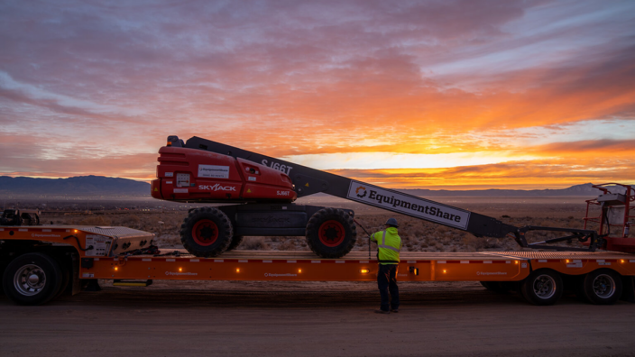 Invest in EquipmentShare private stocks | OurCrowd.com